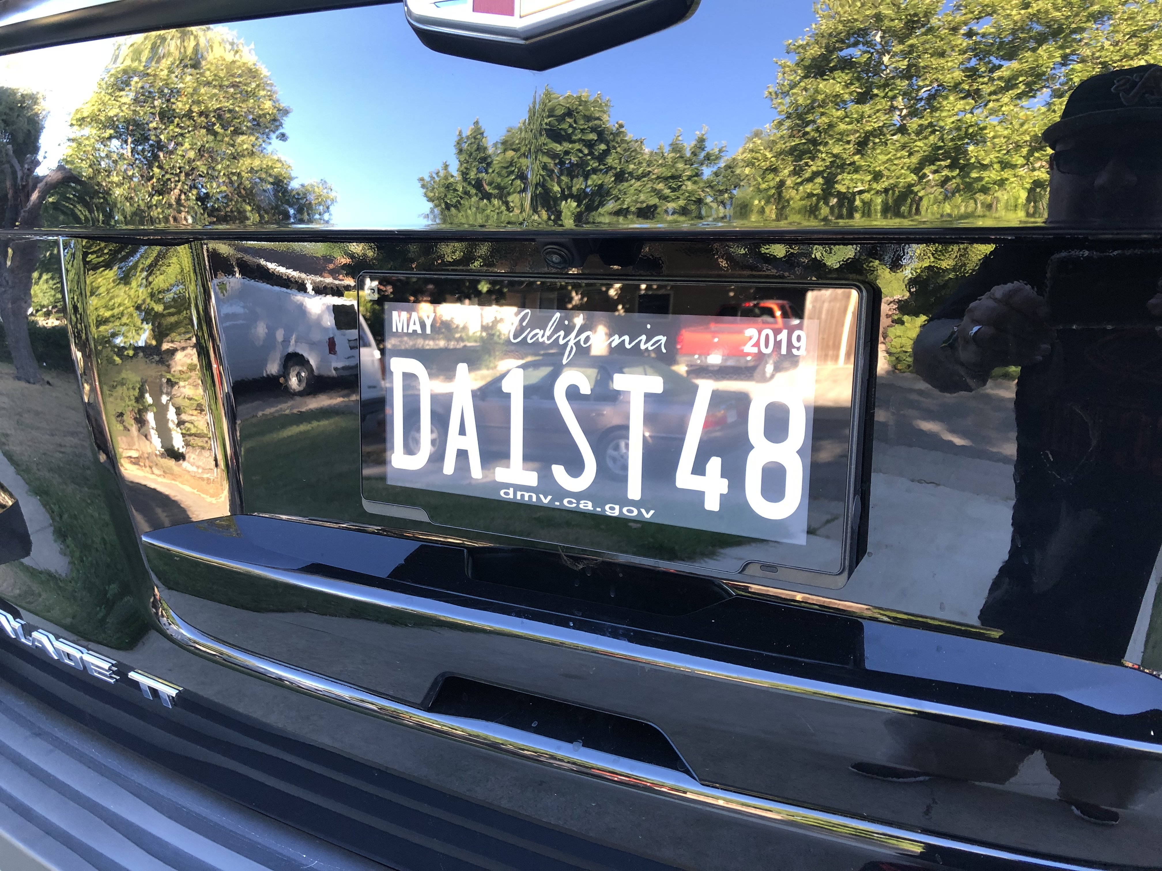 Caddy gets an R-Plate Pro. "Worlds first digital LCD license plate ...